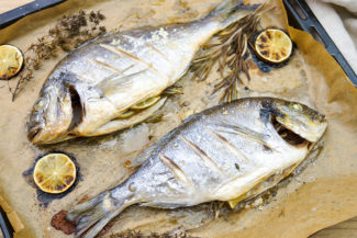 Dorade im Backofen | Rezept | Elle Republic