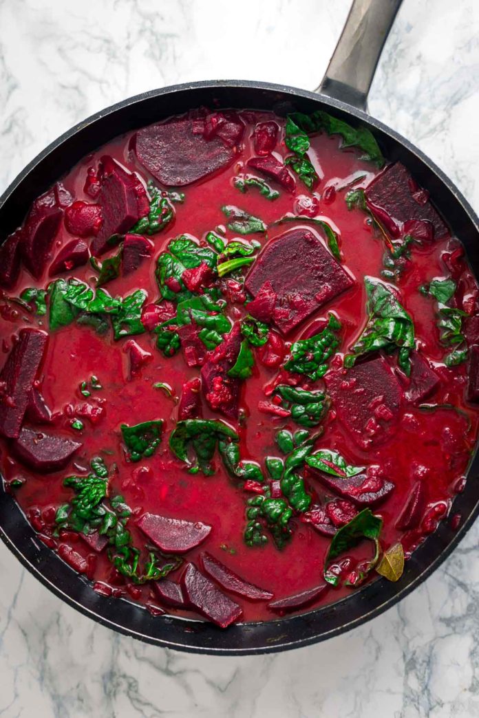 Beetroot Curry with Coconut Milk & Spinach | Elle Republic